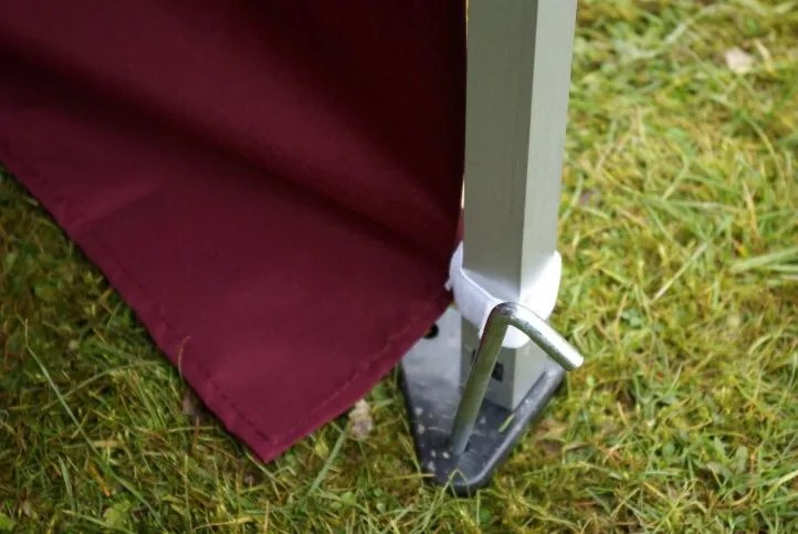Nůžkový párty stan 3 × 6 m s bočními stěnami, vínový