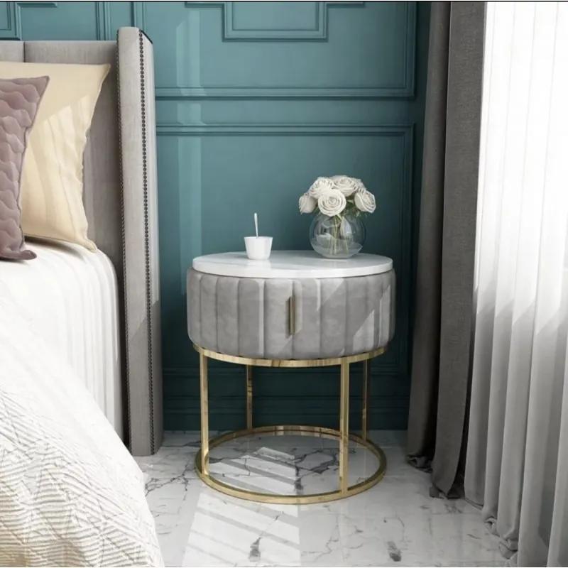 Noční stolek CORALINA s luxusním čalouněním Bílá
