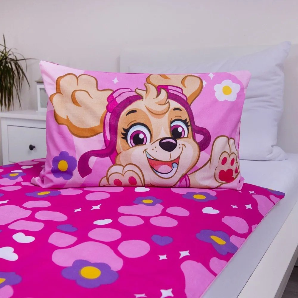 Růžové bavlněné dětské povlečení do postýlky 100x135 cm Paw Patrol "Pawsome friendships grow" – Jerry Fabrics
