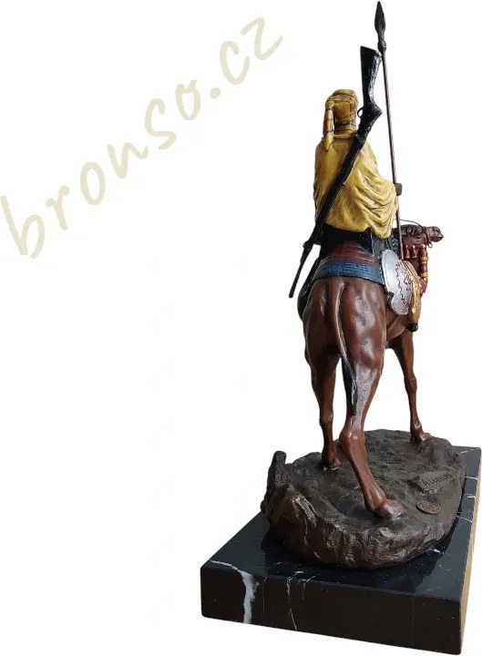 Bronzová socha arabského jezdce na velbloudovi – signováno A. Léonard, pravý bronz na mramoru