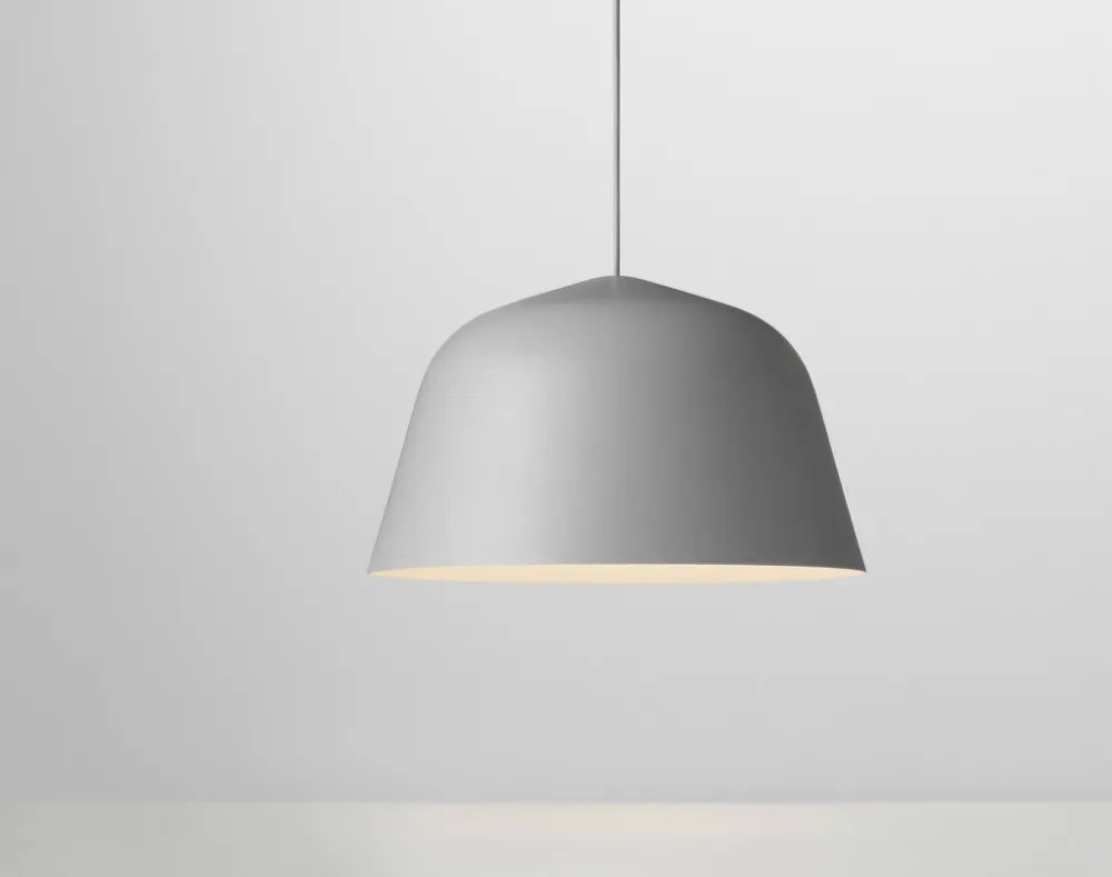 Muuto Závěsná lampa Ambit Ø40, grey AMBPEN4002