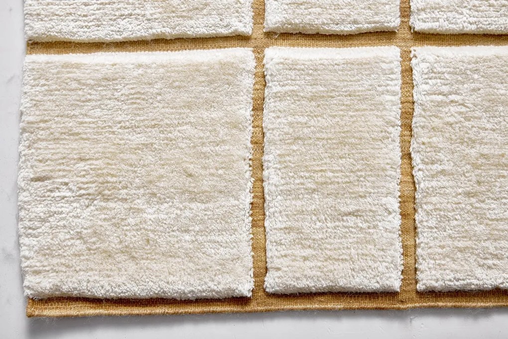 Diamond Carpets India, Ručně vázaný kusový koberec Radiant Mohair DESP P41 Mohair White, 240x300, béžová, ložnice