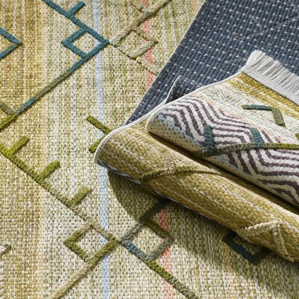 Vzorovaný skandinávský koberec zelené barvy Šířka: 80 cm | Délka: 150 cm