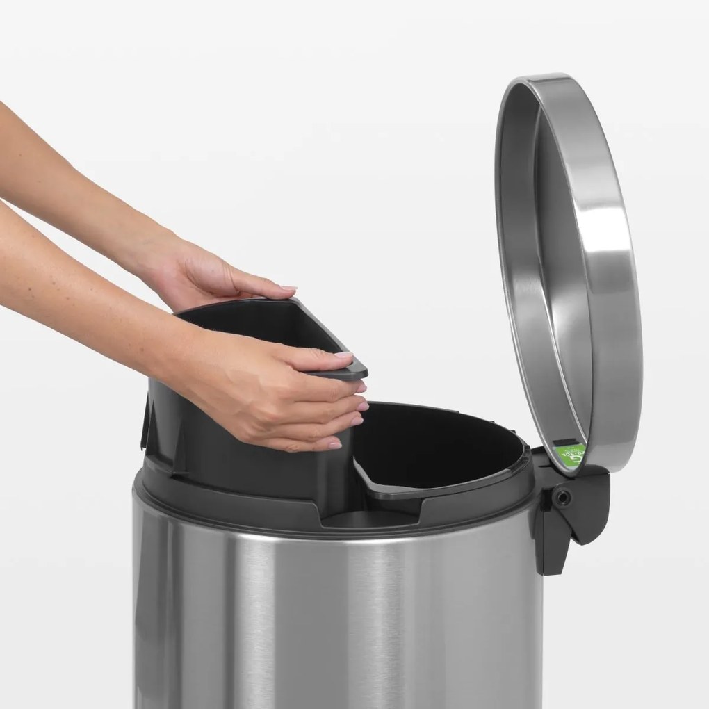 Pedálový koš Recycle Silent Brabantia - 2 x 20 l, matná ocel 424229