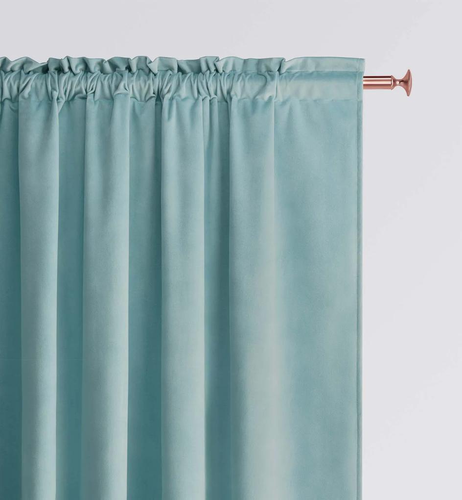 Room99 Hotový závěs na pásce CHARMY Jednobarevný Velurový Zatemňovací Barva: Zelená, Velikost: 140 x 250 cm