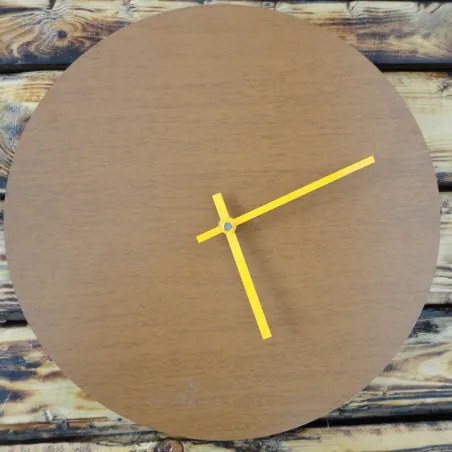 Dřevěné nástěnné hodiny - elegantní design I SENTOP PR0066