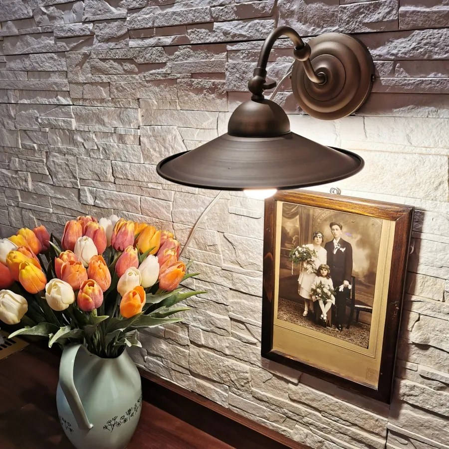 Světla a lustry REDO GROUP Nástěnná retro lampa LEA