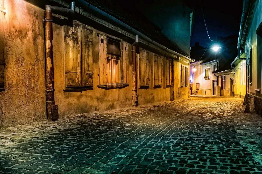 DIMEX | Samolepicí vliesová fototapeta na zeď Stará ulice v Sibiu MA-5-0729 | 375 x 250 cm | černá, žlutá, šedá
