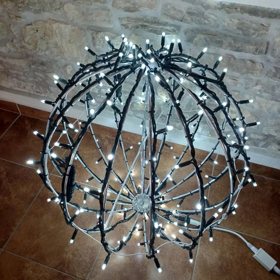 3D LED svítící koule na zahradu, pr. 60 cm, ledově bílá, černý kabel, IP67, hliník, Easy fix