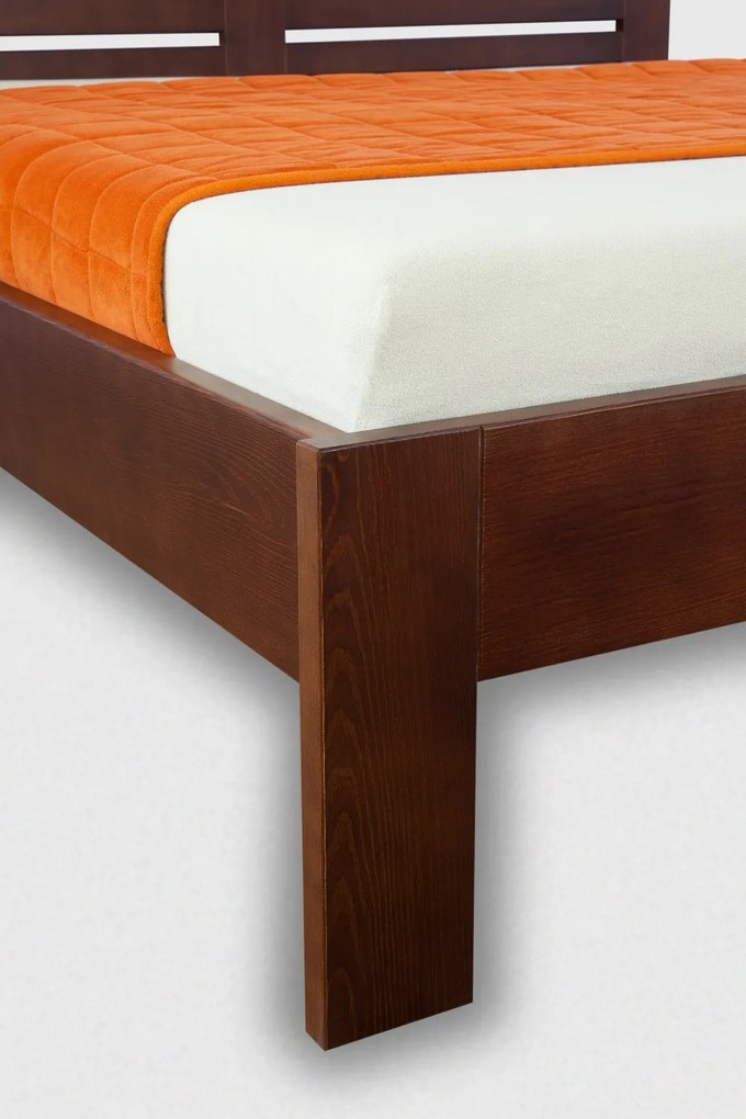 Krajča Manželská postel z masivu Vanesa 180 x 200 cm Povrchová úprava: Bílá, Druh dřeva: Smrk