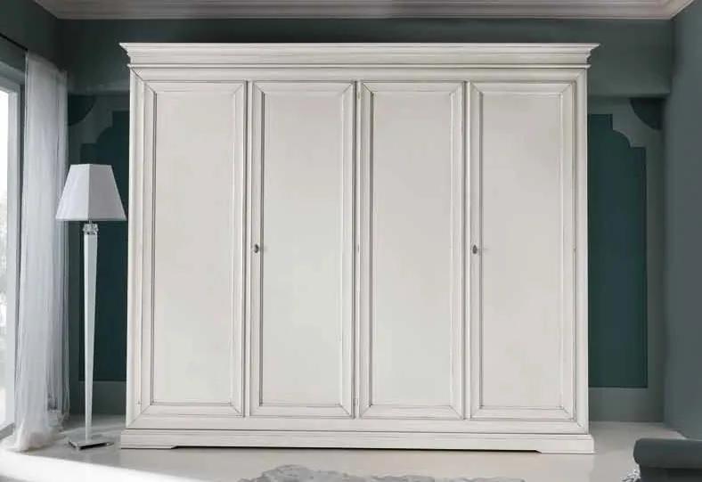 Stylová šatní skříň v bílé barvě 300x68x255
