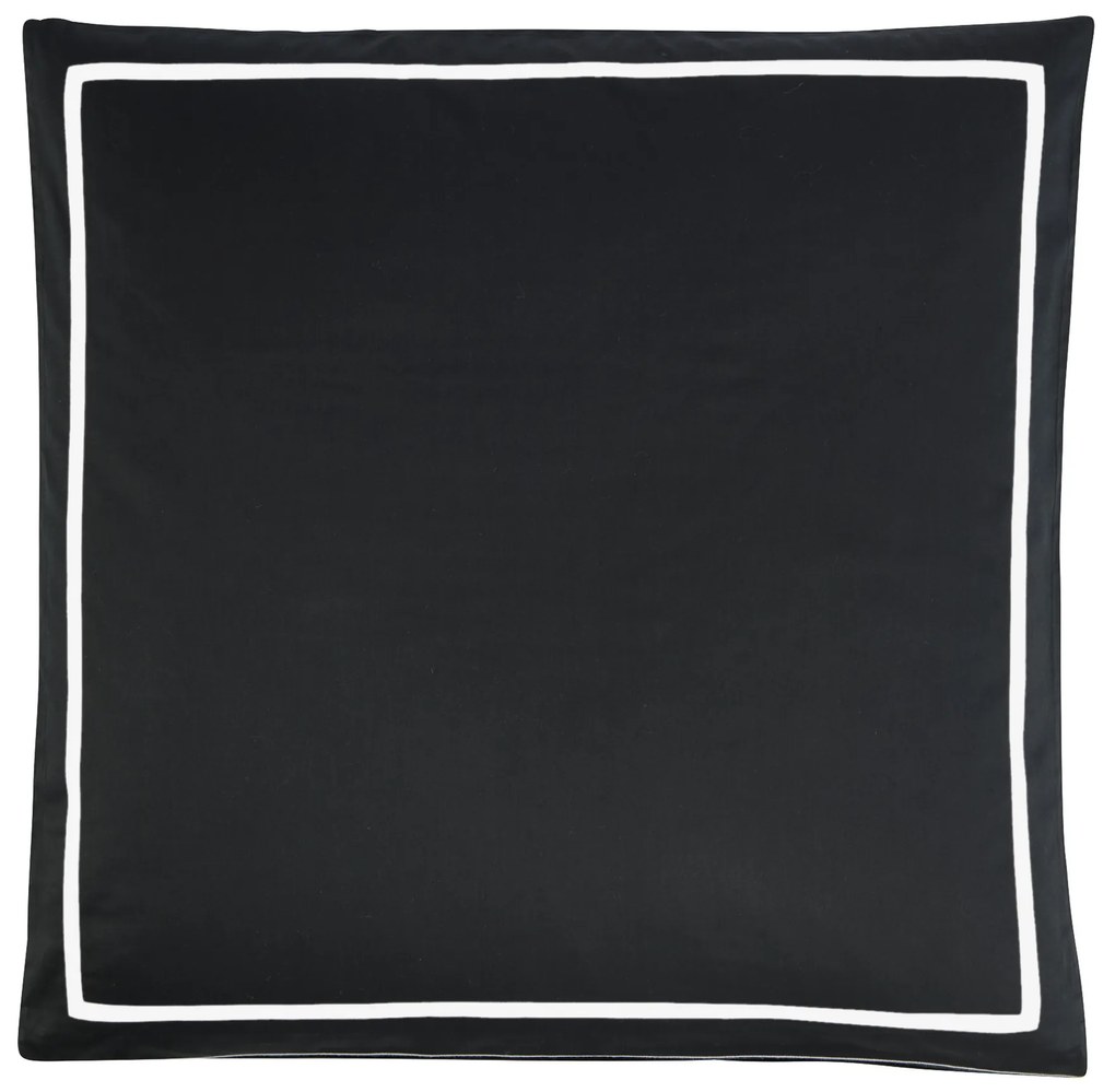 Christian Fischbacher Povlečení na polštář Satin Precision Black / White 65 x 65 cm hotelový uzávěr
