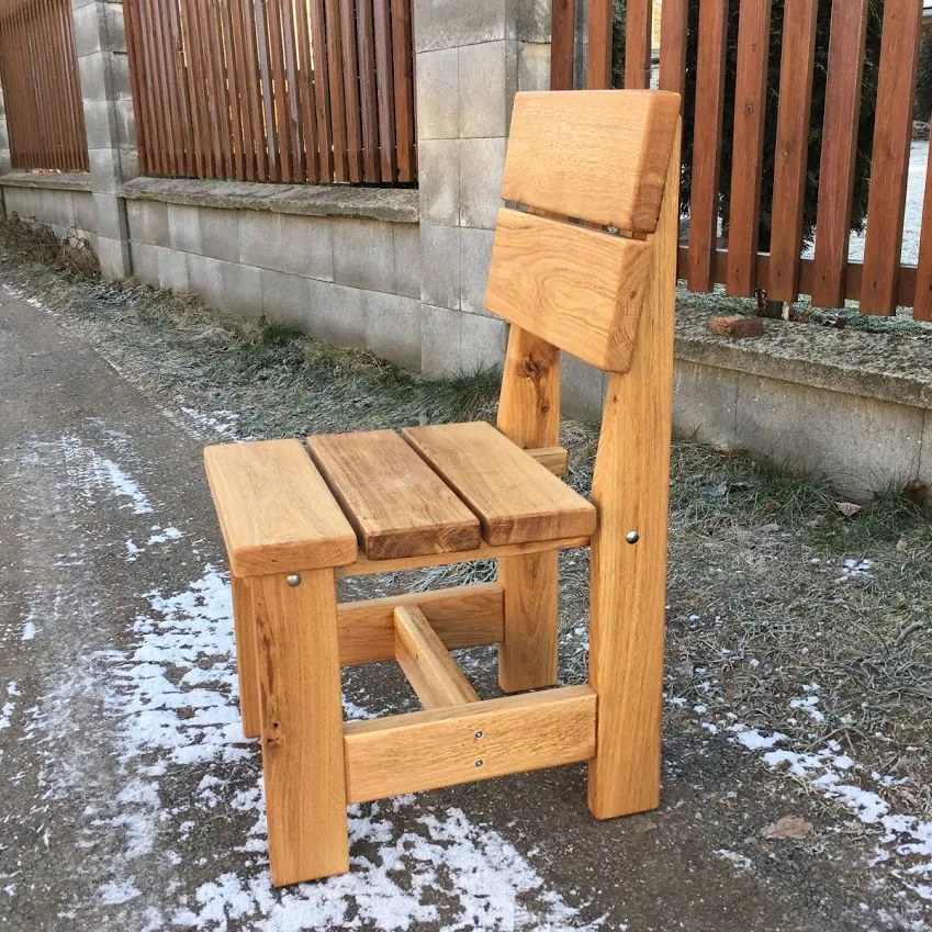 KULHÁNEK Přírodní dubová židle Odstín nátěru: individuální