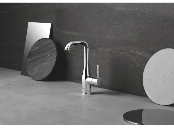 GROHE 32628001 - Umyvadlová baterie ESSENCE velikost L lesklý chrom