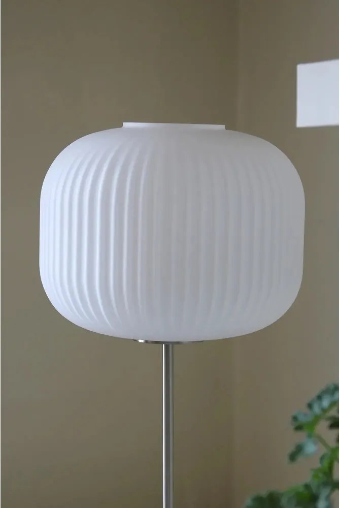 Bílá/ve stříbrné barvě stolní lampa se skleněným stínidlem (výška 50 cm) Sober – Markslöjd