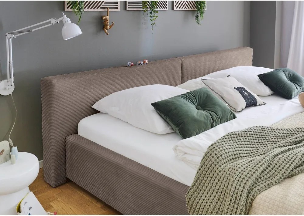 Taupe čalouněná dvoulůžková postel s úložným prostorem s roštem 200x240 cm Cube – Meise Möbel