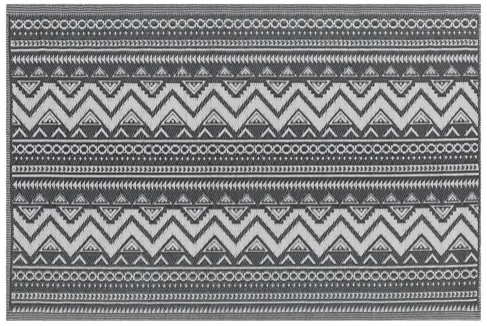 Venkovní koberec 120 x 180 cm černý NAGPUR Beliani