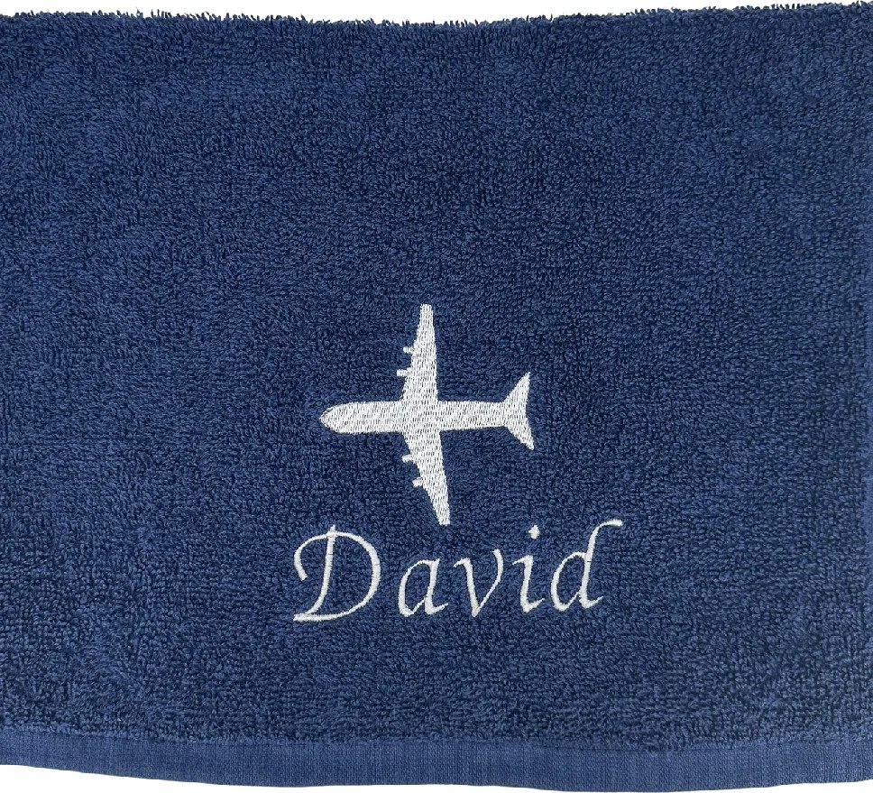 Ručník Letadlo s vlastním jménem nebo textem Barva: Tmavě modrá, Velikost ručníku: 70x140cm