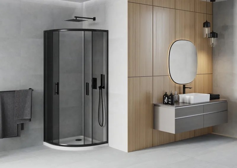 Mexen Rio, čtvrtkruhový sprchový kout s posuvnými dveřmi 80 (dveře) x 80 (dveře) x 190 cm, 5mm šedé sklo, černý profil + bílá sprchová vanička SLIM, 863-080-080-70-40-4110B