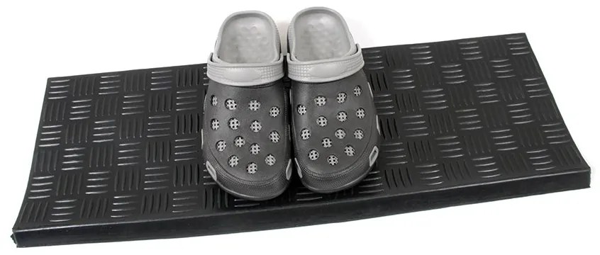 Gumová schodová rohož Criss Cross, FLOMAT - délka 25 cm, šířka 75 cm a výška 0,5 cm