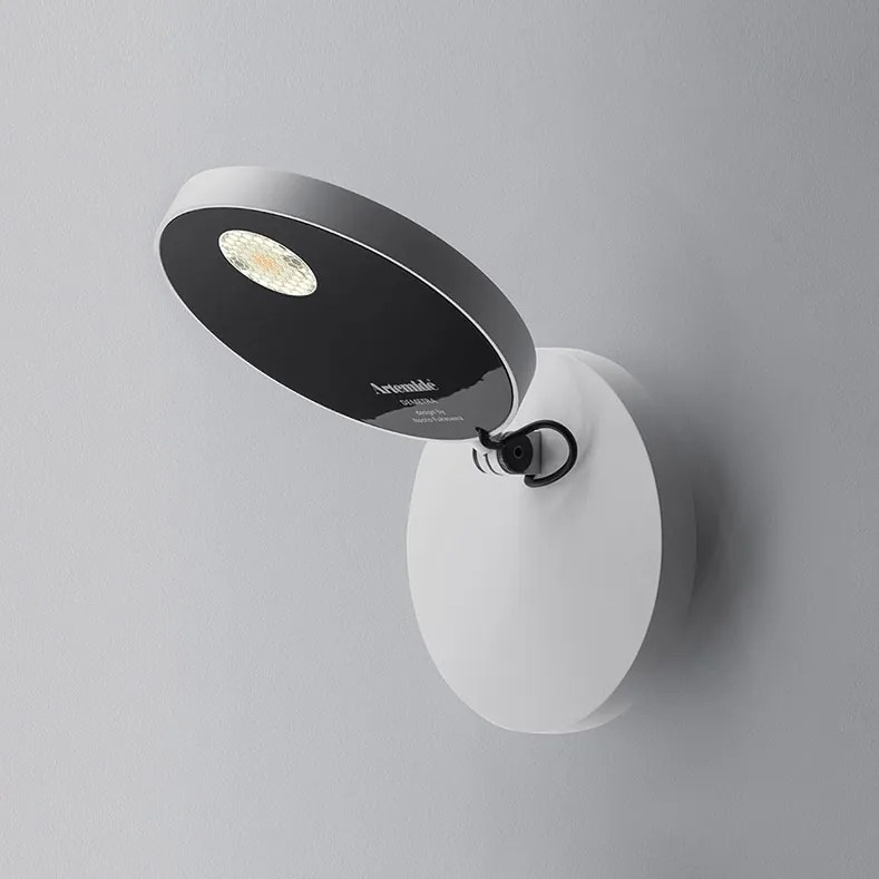 Artemide 1730W20A Demetra Spotlight, bílé nástěnné svítidlo se stmívačem 9W 2700K průměr 13cm