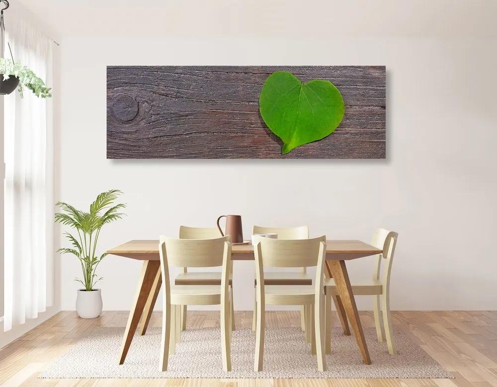 Obraz list ve tvaru srdce na dřevěném podkladu - 135x45 cm