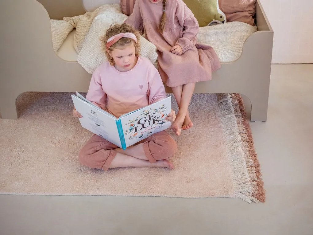 Růžový koberec ELISA do dětského pokoje
