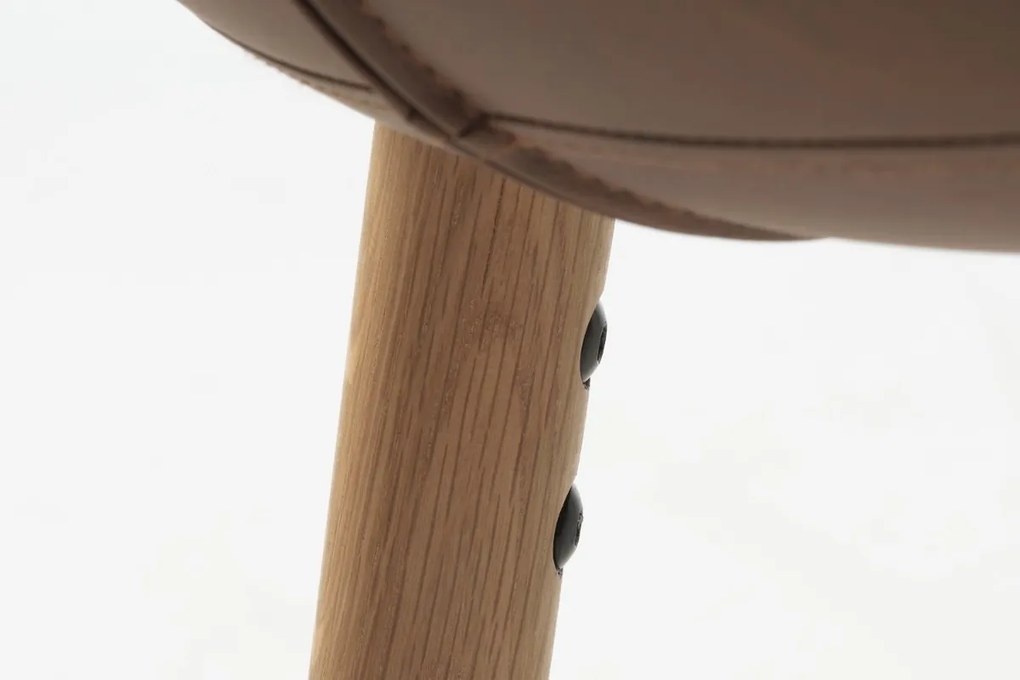 Designová jídelní židle Tallulah koňaková hnědá