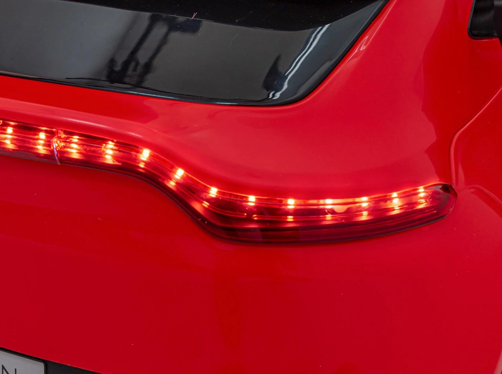 Ramiz Elektrické autíčko Aston Martin DBX pro děti červené + dálkové ovládání + EVA kola + pásy + plynulý start + audio LED