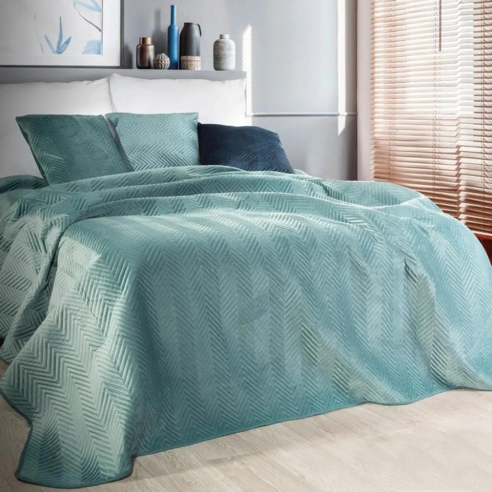 Sametový jednobarevný přehoz na postel s prošíváním Šířka: 200 cm | Délka: 220 cm