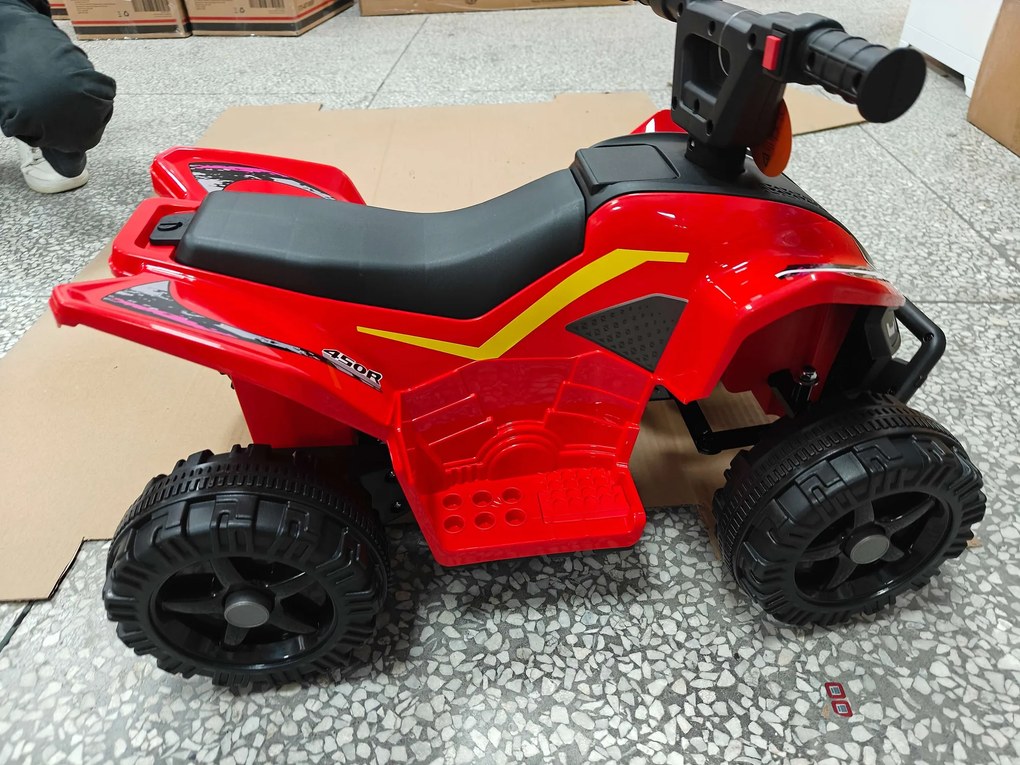 AIYAPLAY elektrická dětská čtyřkolka 6V, vpřed, 2 km/h, pro 18-48 měsíců, nosnost 25 kg, v interiéru i exteriéru, červená