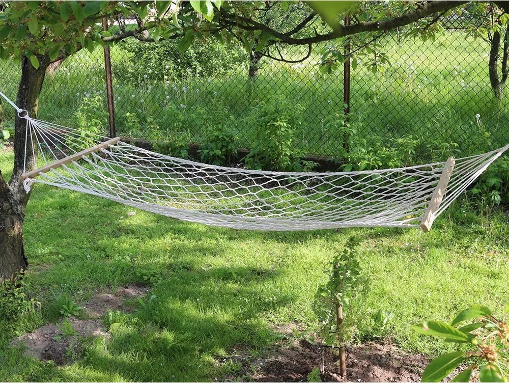 Bílá houpací síť GARDEN