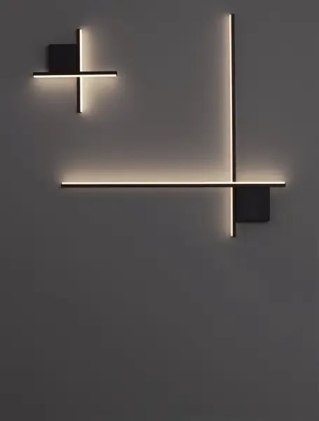 Designové nástěnné svítidlo Cross 30 černá
