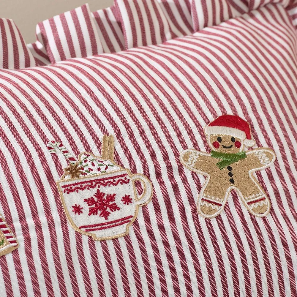 Dekorační polštář s vánočním motivem 30x50 cm Christmas Gingerbread Stripe – Catherine Lansfield
