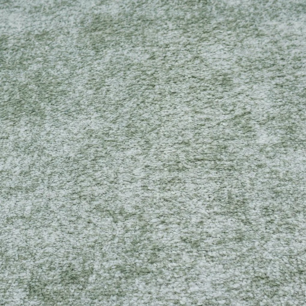 Spoltex, Metrážový koberec Milano 24 zelený, na míru, šíře 4m,5m, zelená, filc, dětský pokoj