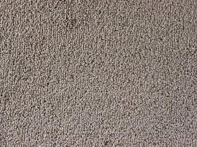 Střižený koberec SERENITY 650 sv. hnědá šíře 400 cm