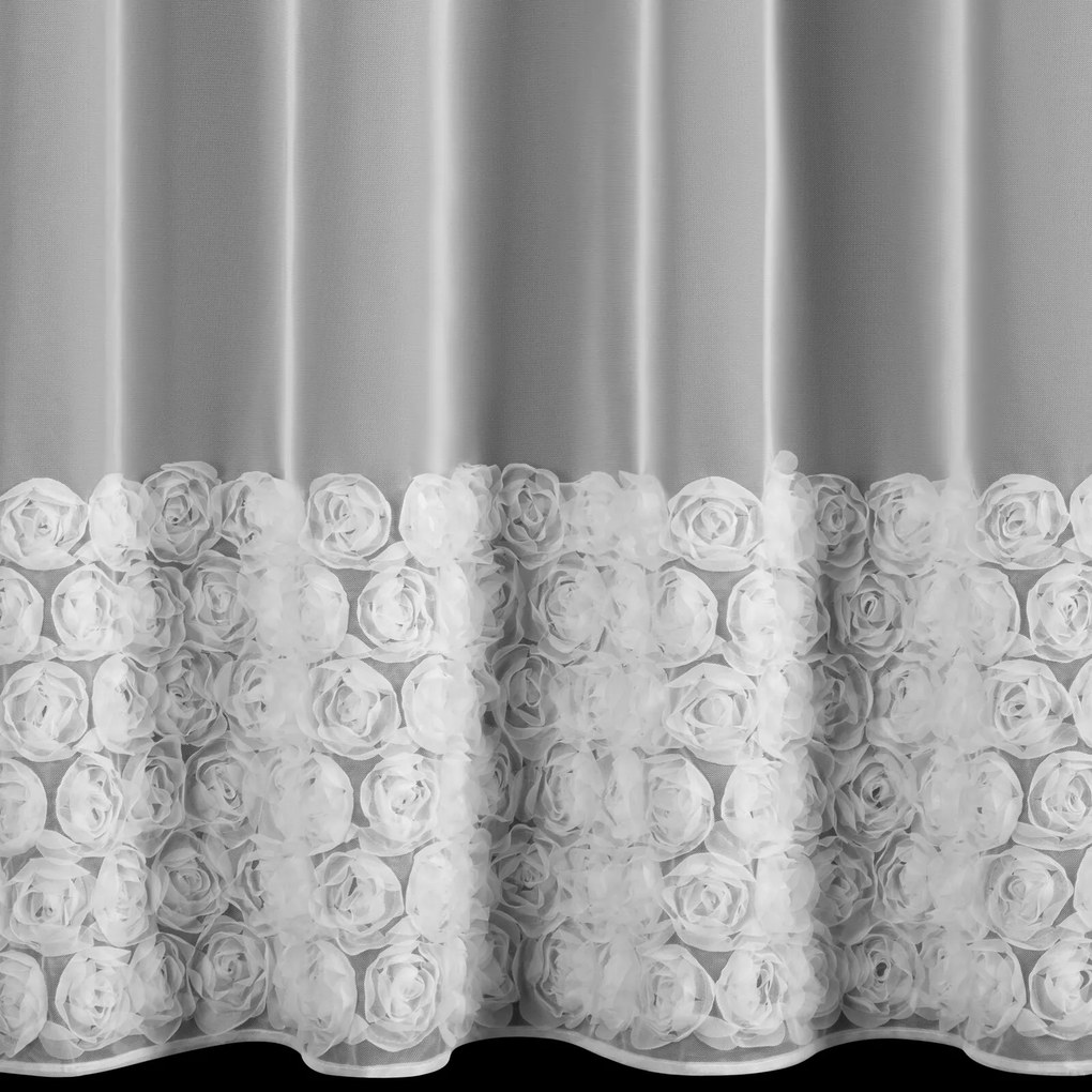 ZÁCLONA NA KROUŽCÍCH EVA MINGE ROSES3 140X250 CM BÍLÁ