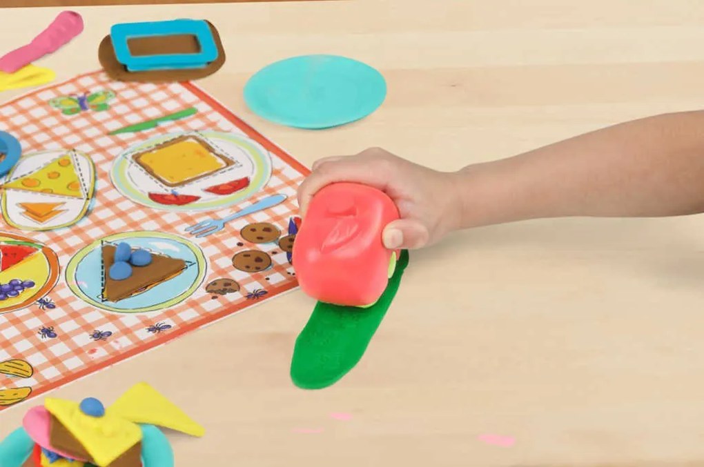 HASBRO PLAY-DOH Modelína kreativní set s nástroji v piknikovém koši 14ff69165