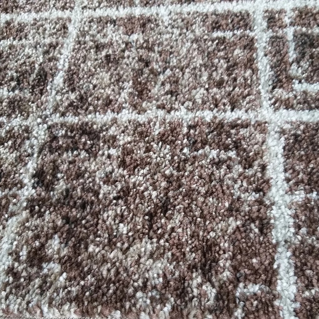 DY Hnědý koberec s bílými linkami Panamero 09 Rozměr: 60x100 cm