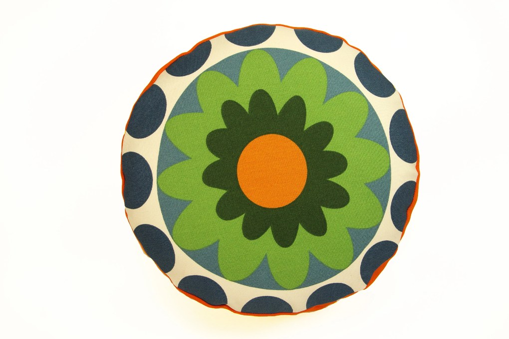 S radostí - vlastní výroba Meditační polštář s květinou - oranžový Velikost: ∅30 x v30 cm