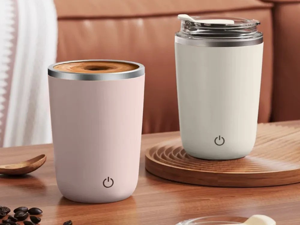 Verk Group Samomíchací hrnek 350 ml, ocelový termos na studené i horké nápoje, s usb a šňůrkou