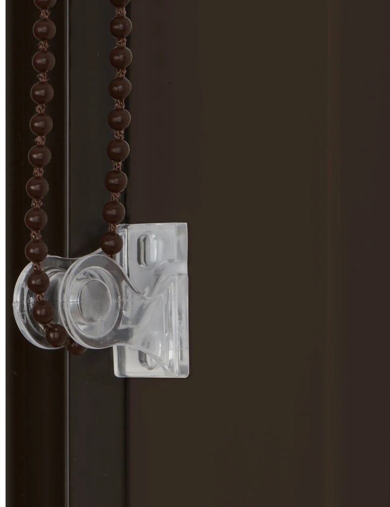 Dekodum Roleta den a noc v hnědé kazetě premium, barva látky Stříbro Šířka (cm): 139, Výška (cm): Balkonová (do 200 cm), Strana mechanismu: Práva