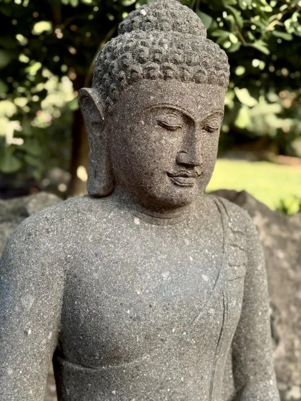 Ručně tesaná socha Buddha ze sopečného kamene 80 - 150 cm 80 cm