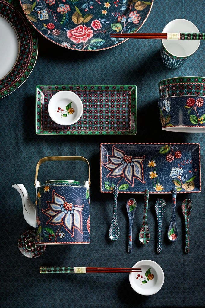Pip Studio dárková sada misek a hůlek Oriental Berry Blues Blue (Porcelánová sada dvou misek 15 cm a dřevěných hůlek )
