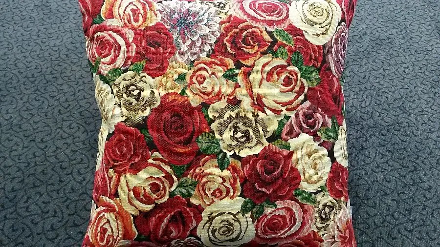 Dekorační povlak na polštář gobelín ROSES povlak 45x45