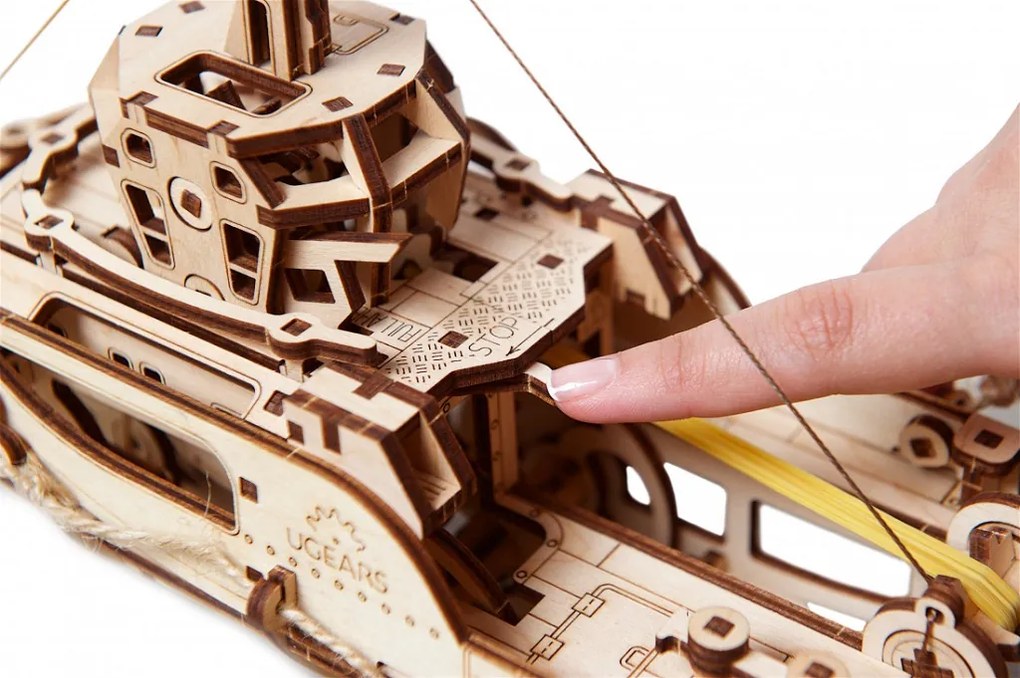 Ugears 3D dřevěné mechanické puzzle Remorkér