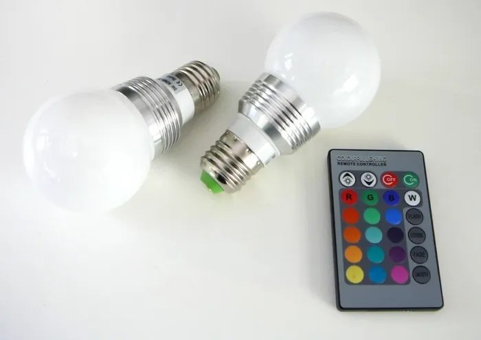 LED žárovka RGB 16-2 E27 - 360° RGB