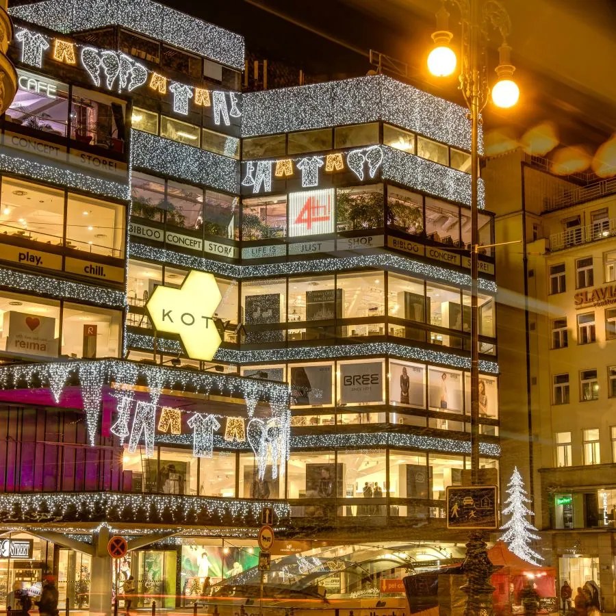 Easy Fix LED světelný závěs venkovní, 100 × 500 cm, ledově bílá, 500 diod, bílý kabel, IP67, prodlužovací