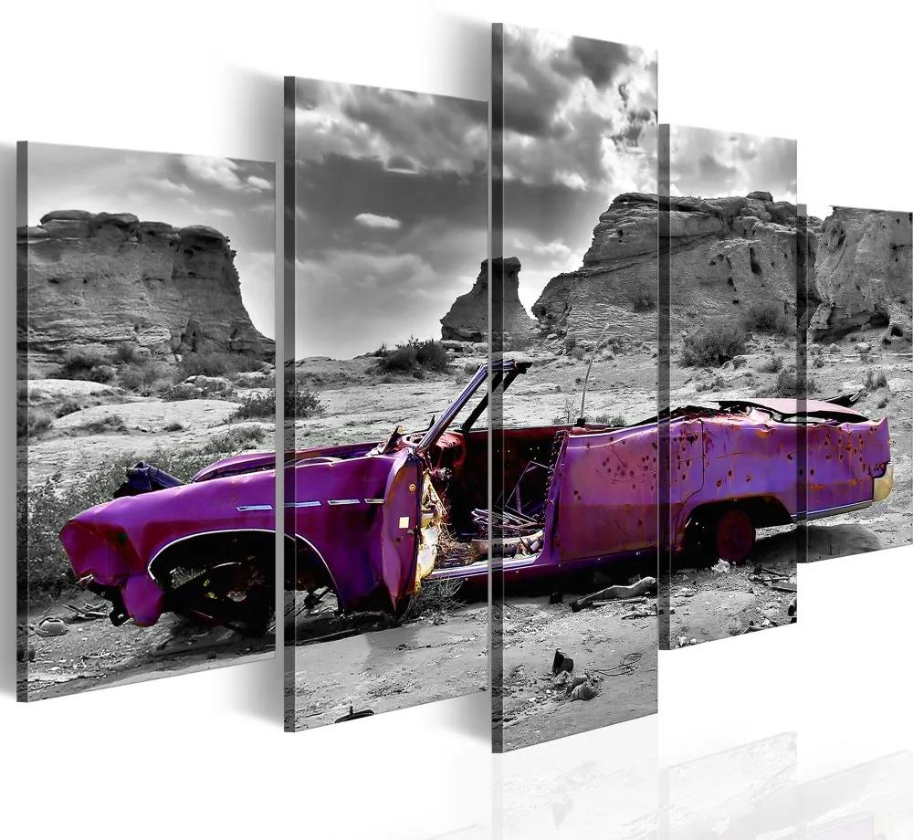 Obraz na plátně Bimago - Retro car at Colorado Desert - 5 pieces 200x100 cm
