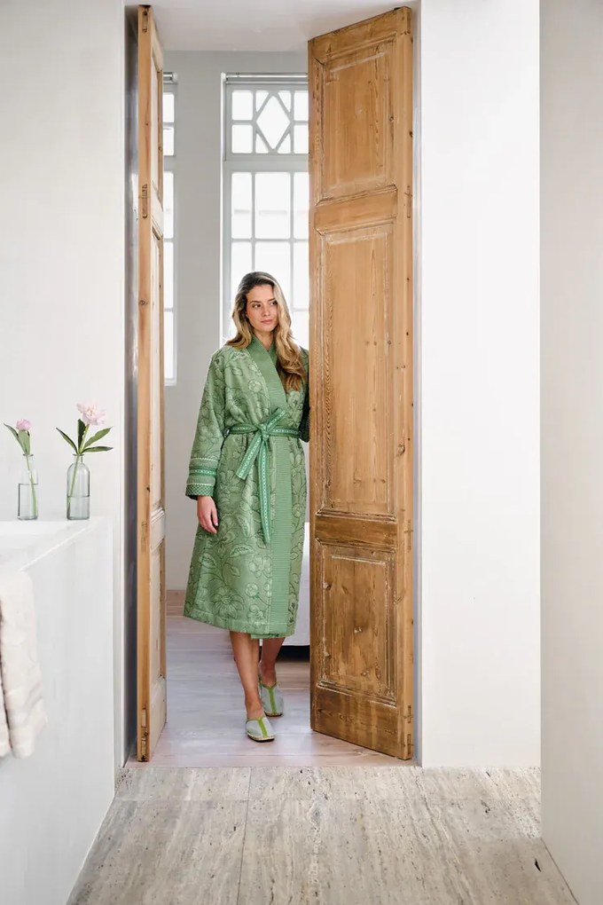 Pip Studio župan Jasmin Jacquard - zelený (Luxus a pohodlí ve stylovém županu s rafinovaným žakárovým květinovým vzorem)